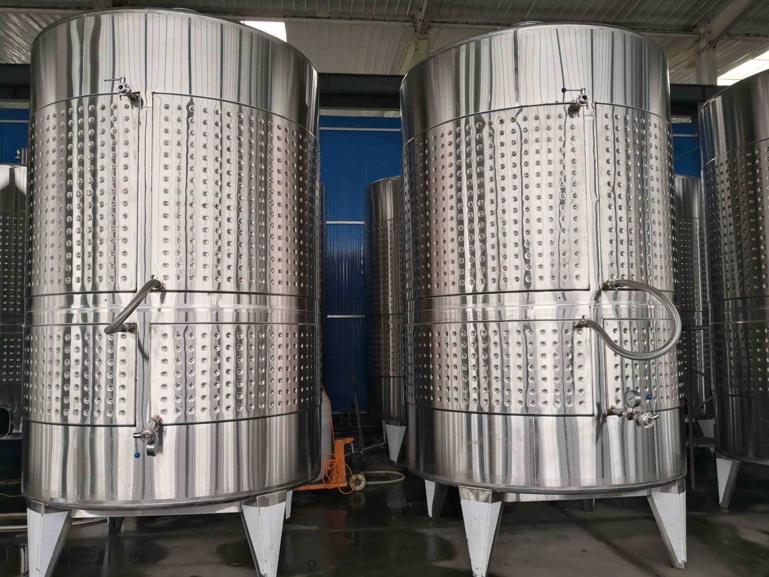 Stainless Steel Wine Fermente304|Closed Top Wine Fermentation Tank