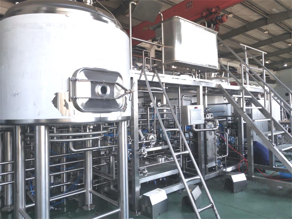 Understanding the Role of Steam Condensate Tanks - SKE Equipment