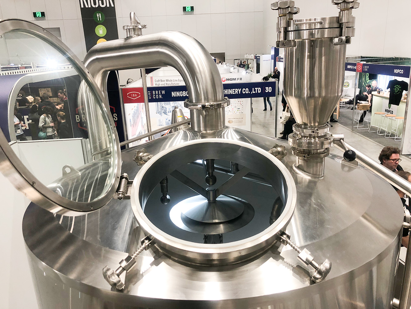 The Essential Guide to Stainless Steel Tank with Agitator Systems 1 ...